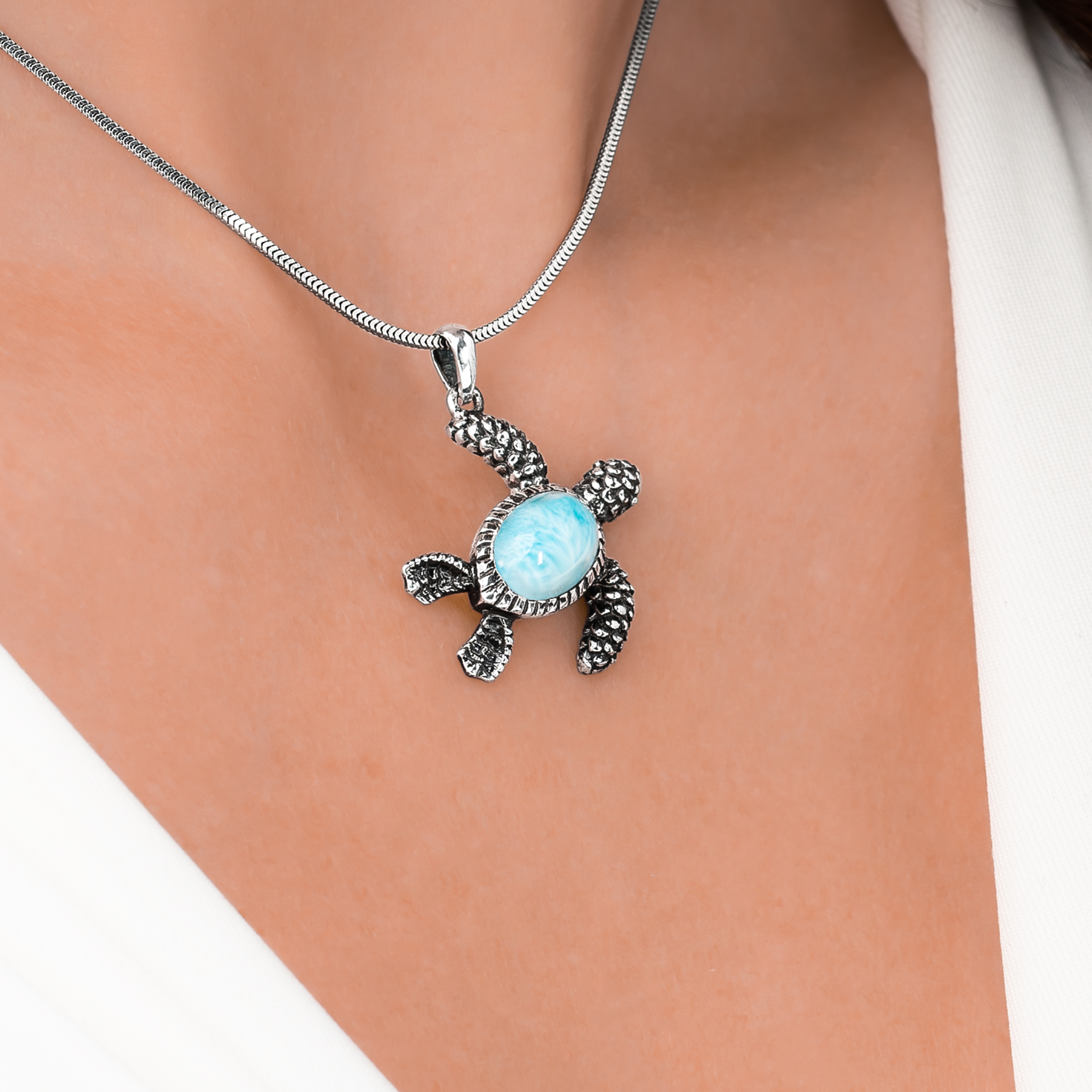 Turtle choker store